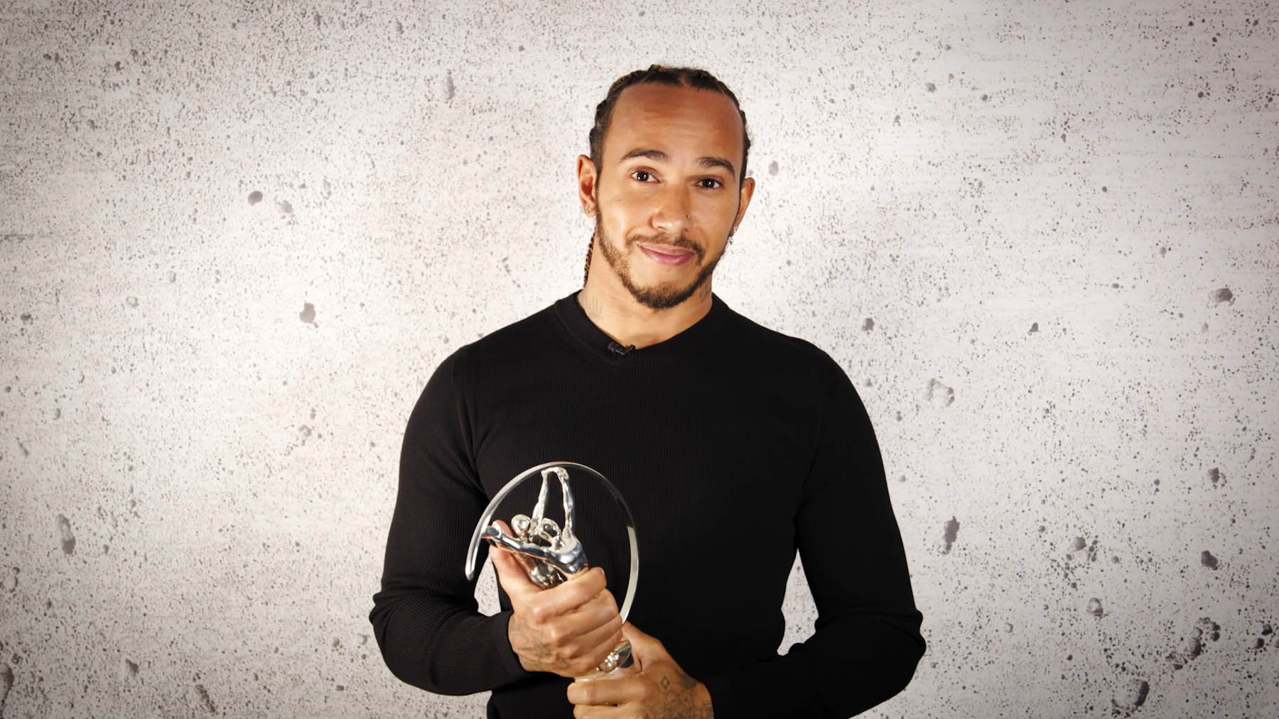 O Lewis Hamilton είναι ένας από τους πλουσιότερους - caroto.gr