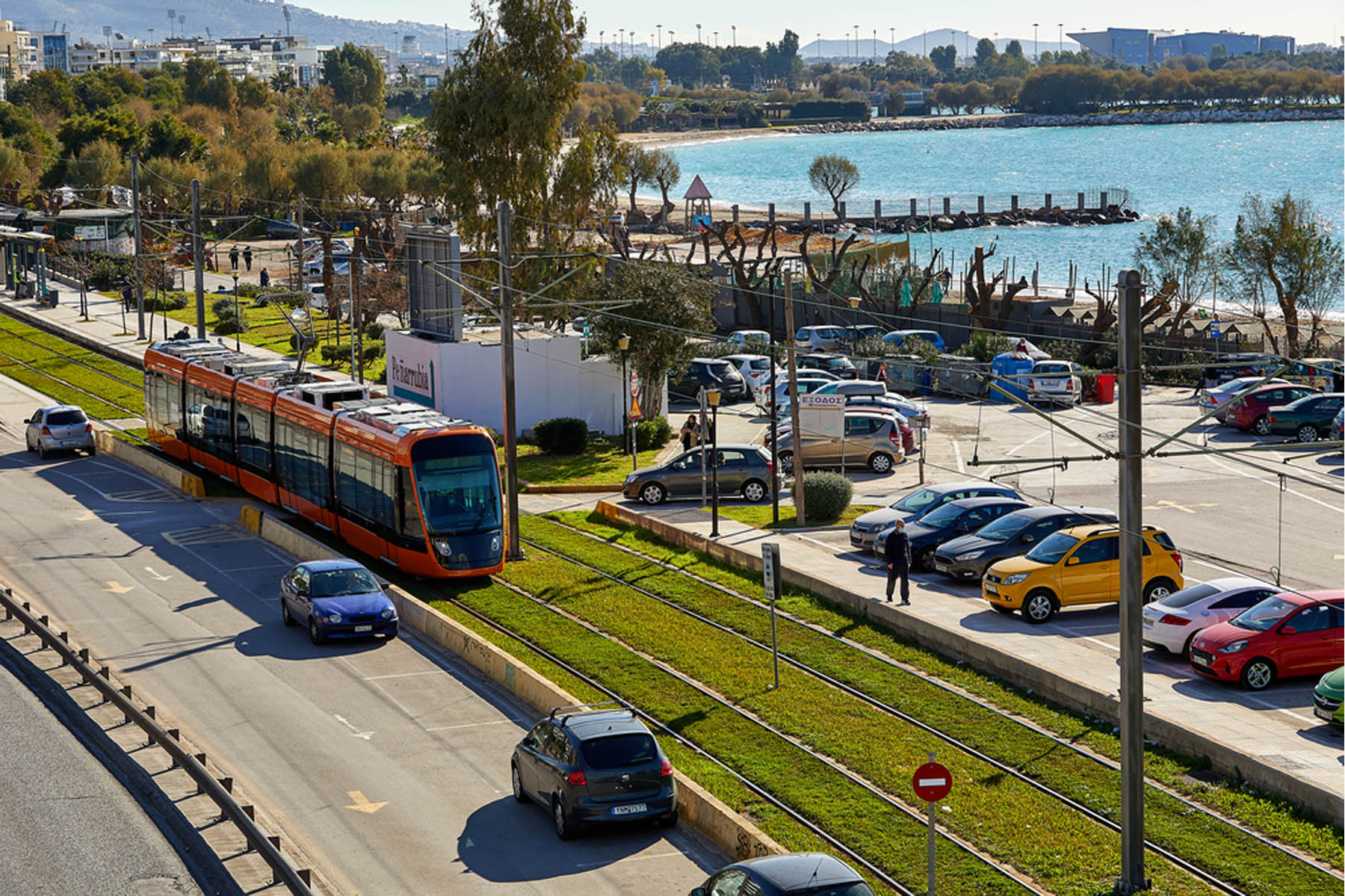 Χειρόφρενο τραβάνε αύριο τα μέσα μεταφοράς - caroto.gr