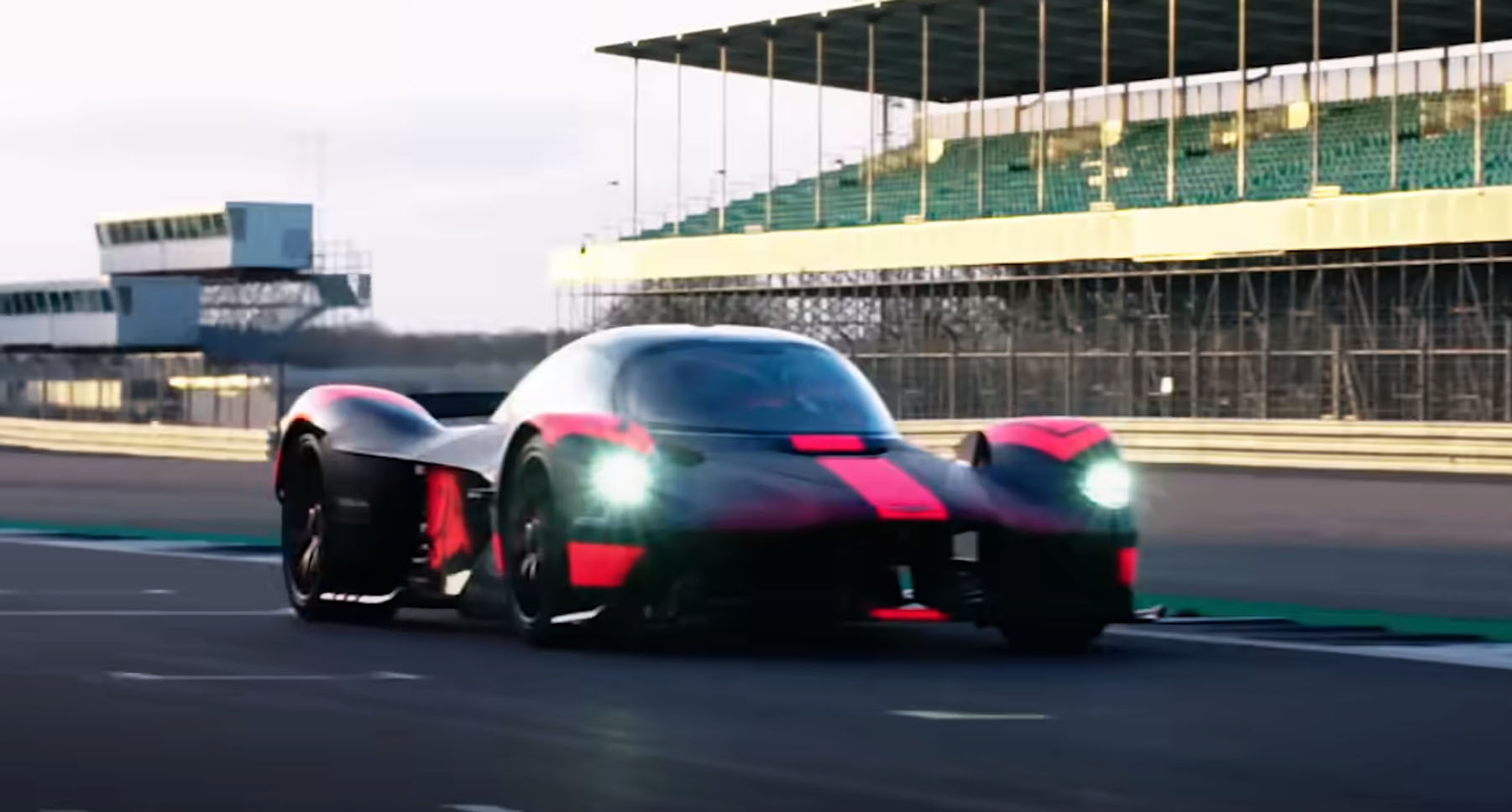 Η Red Bull ετοιμάζει το πρώτο της hypercar - caroto.gr