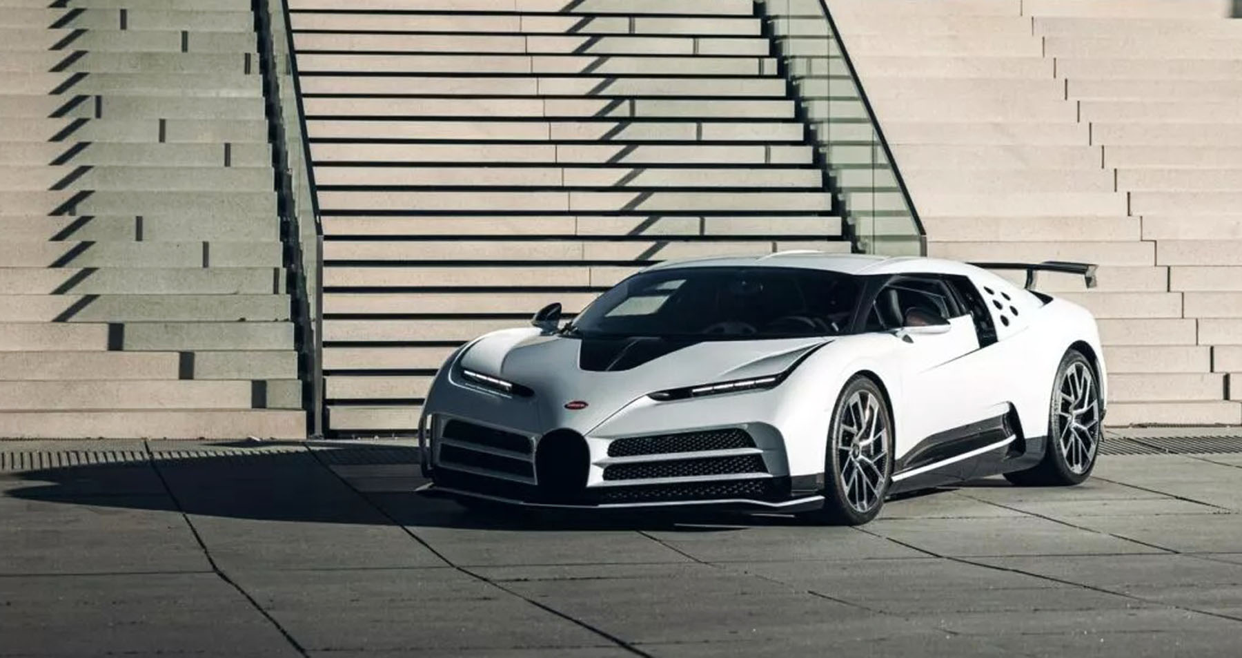 Πάει για πολλά εκατομμύρια μία Bugatti Centodieci - caroto.gr